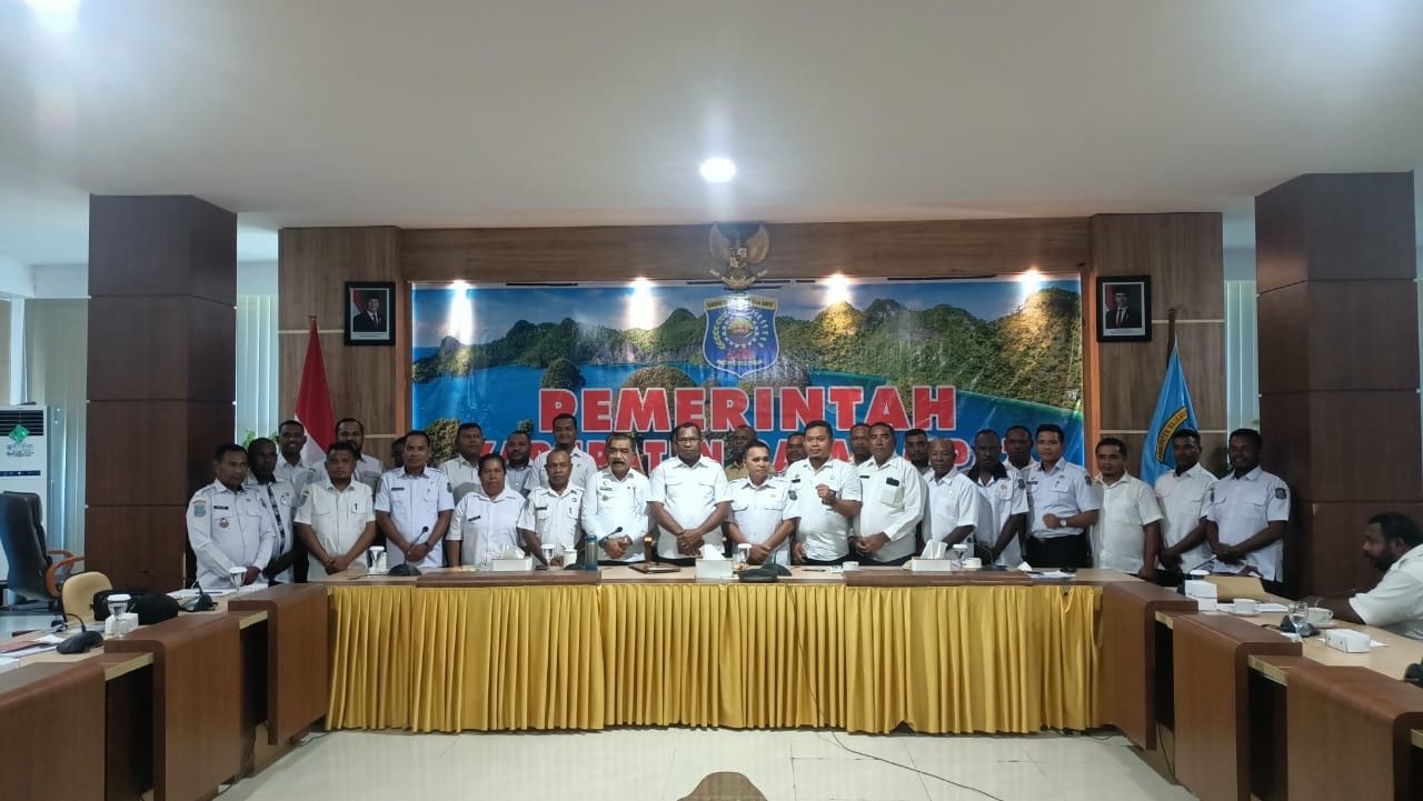 Pemkab Raja Ampat Gelar Rapat Persiapan Pilkakam: Bupati Tekankan ...